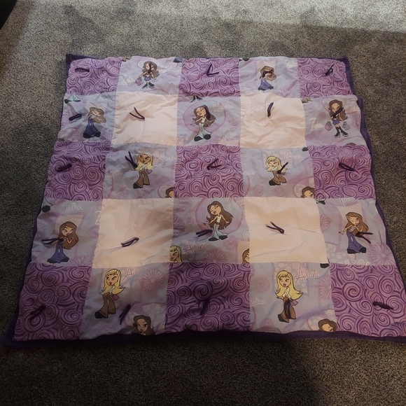 Lil Bratz | Bedding | Vintage Y2k Bratz Purple Quilt Blanket Soft ...